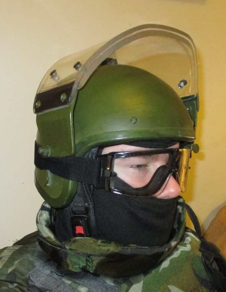 When Weight Equals Survival: Inside Russia’s Heavy Assault Helmets ...